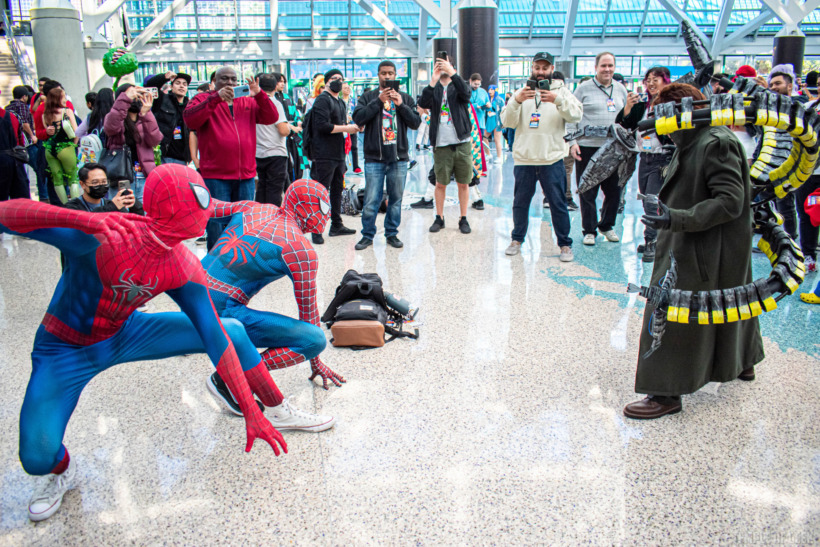 Huge turn out of Marvel Cosplayers at Los Angeles Comic Con